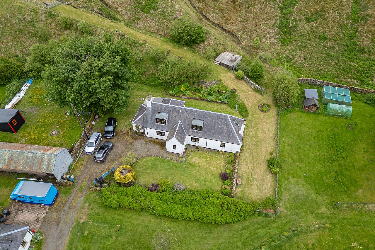 3 Bed Detached Villa in In the Region Of £425,000 | Gair House, Ettrick ...
